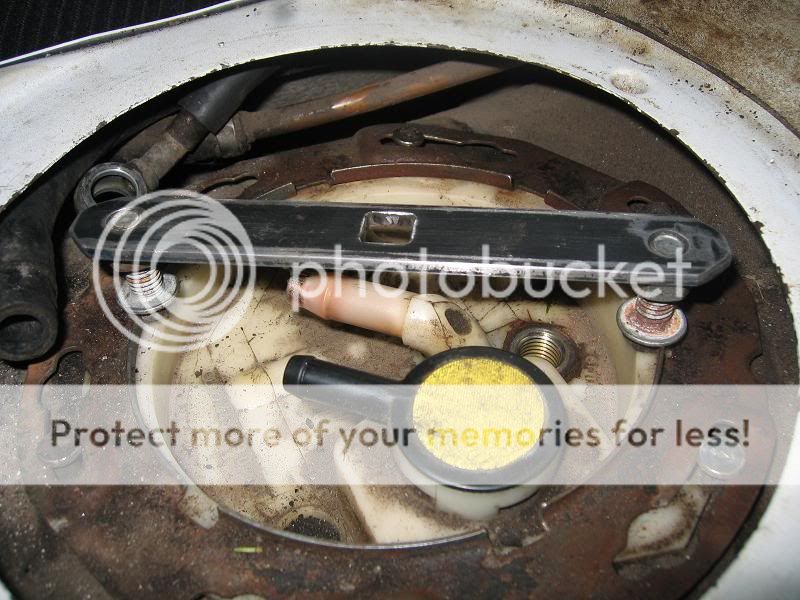 Removing an Audi 100 Fuel Pump - Also applies to other Audi Models ...